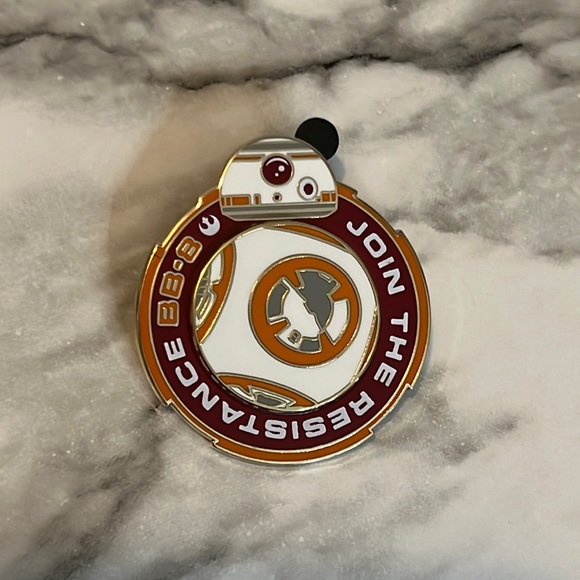 Disney | Accessories | Disney Bb8 Spinner Pin | Poshmark
